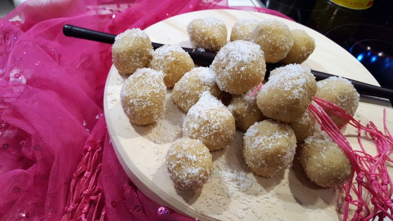 Ounde – Roasted Ground Rice Ladoos – Brinda Bungaroo